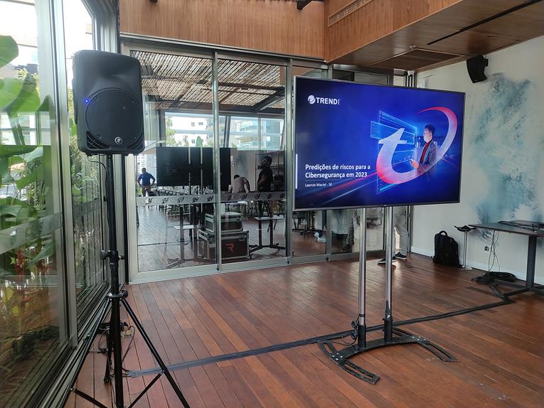 PR Light Eventos - Sonorização, Iluminação, Palco e Painel de LED SP